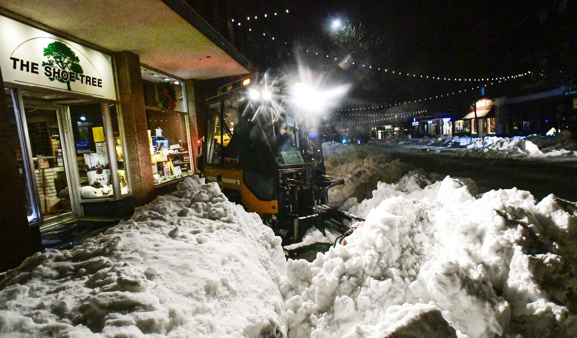 PHOTOS: Massive snow clean up in Brattleboro | Multimedia | reformer.com