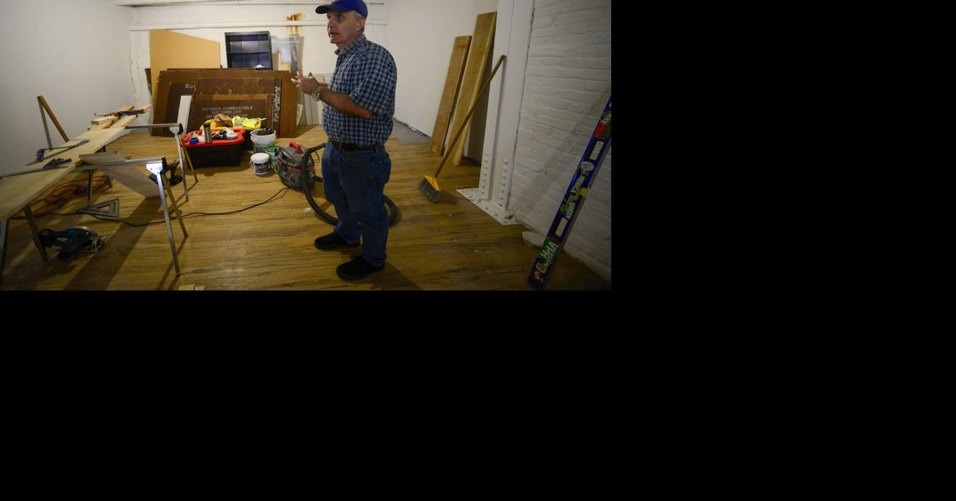 PHOTOS: Moving studios | Multimedia | reformer.com