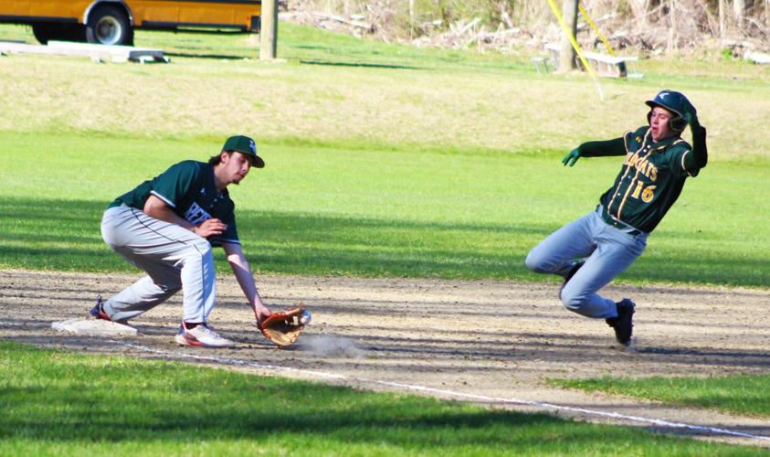 Richardson leads Rebels to victory over Wildcats with strong two-way ...