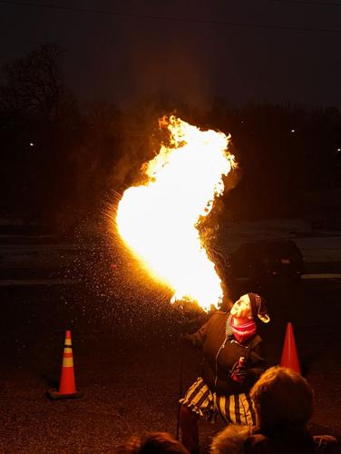 Holiday Market showcases artists | | republicaneagle.com