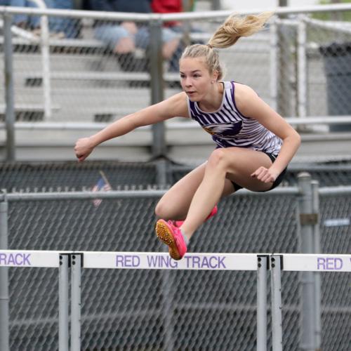 Lamkin wins Big 9 championship race: Several Wingers in top 10 | Sports | republicaneagle.com