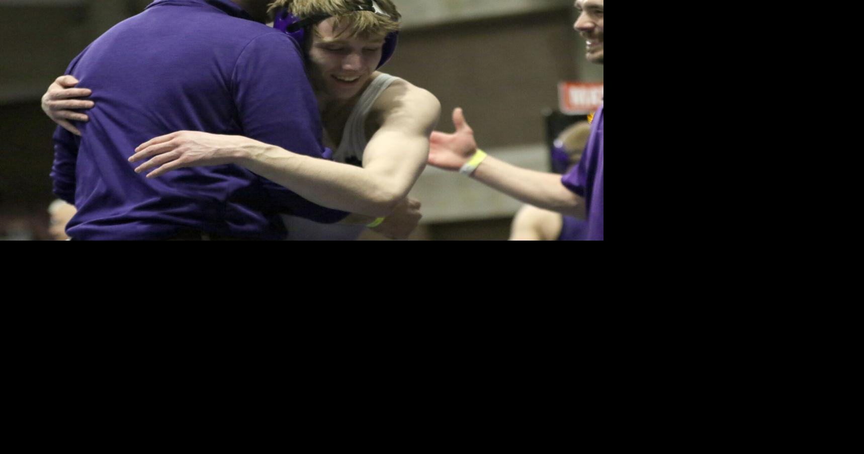 Goodhue's Bien finally breaks through at section meet: Z-M sends seven ...