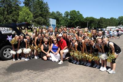 Raptors cheer team wins Float Award in Afton | Sports | republicaneagle.com