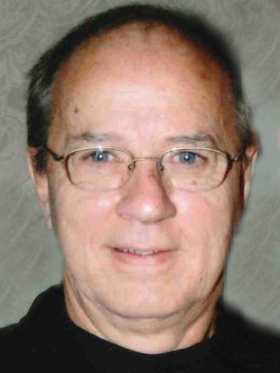 Neil R. Hanson | Obituaries | republicaneagle.com