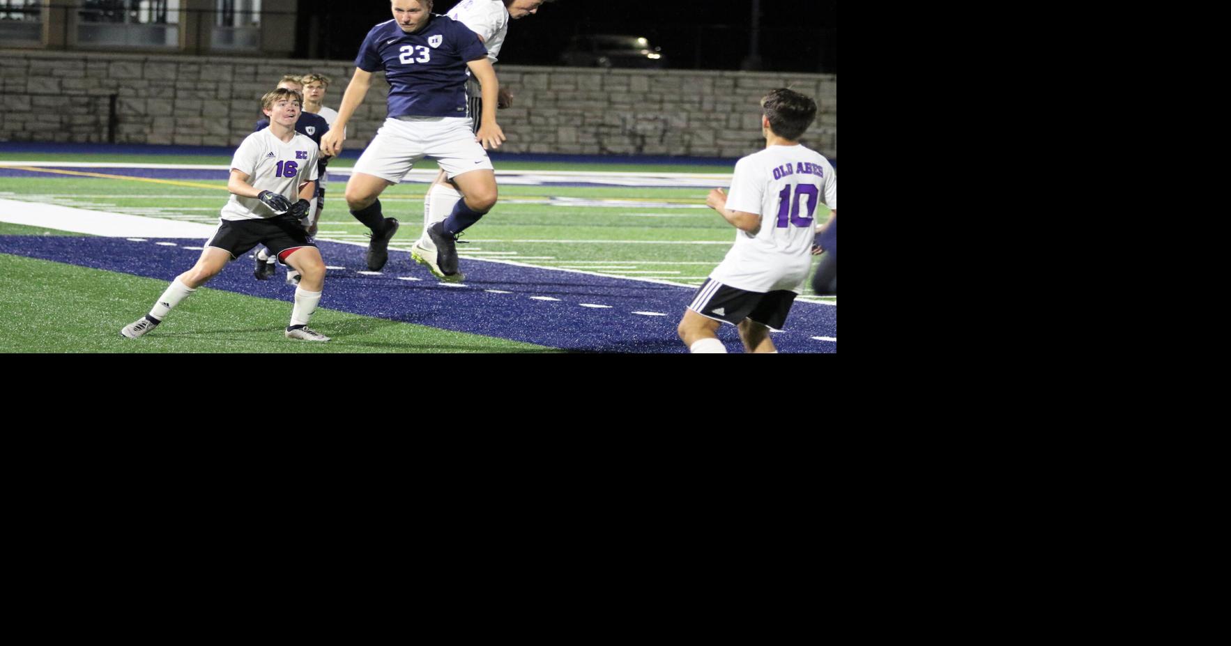 Boys Soccer: Raiders, Old Abes play to tie | Sports | republicaneagle.com