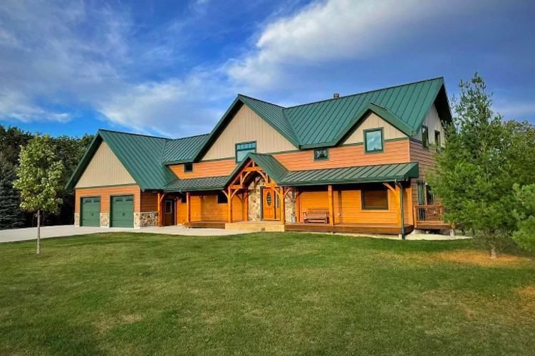 PHOTOS: A custom house on 55 acres for sale in Cannon Falls | Business ...