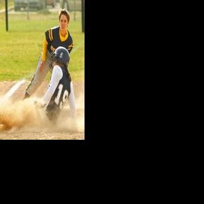 Raider softball keeps on rolling | Sports | republicaneagle.com