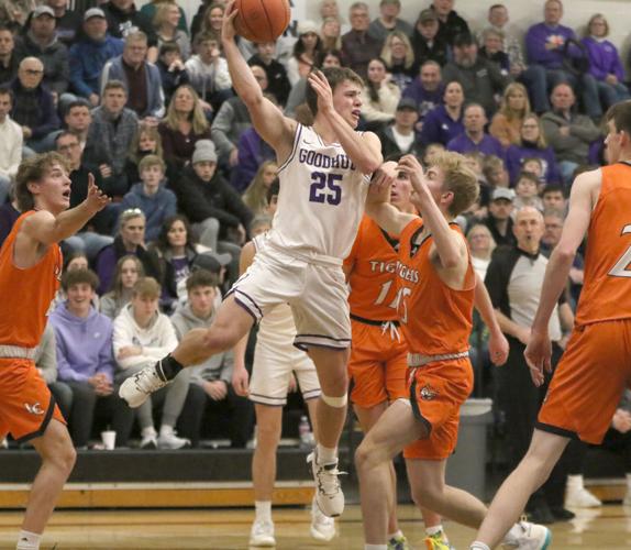 Lake City wins possible HVL deciding game over Goodhue | Sports ...