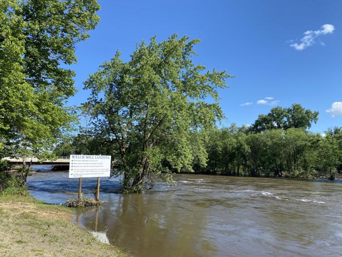 'Unhinged': Cannon River crests, Mississippi River crest still to come ...