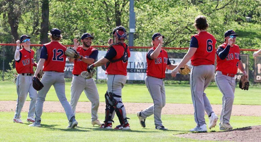 Red Wing Aces win first game of the season | Sports | republicaneagle.com