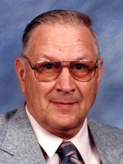 Roger Nichols | Obituaries | republicaneagle.com