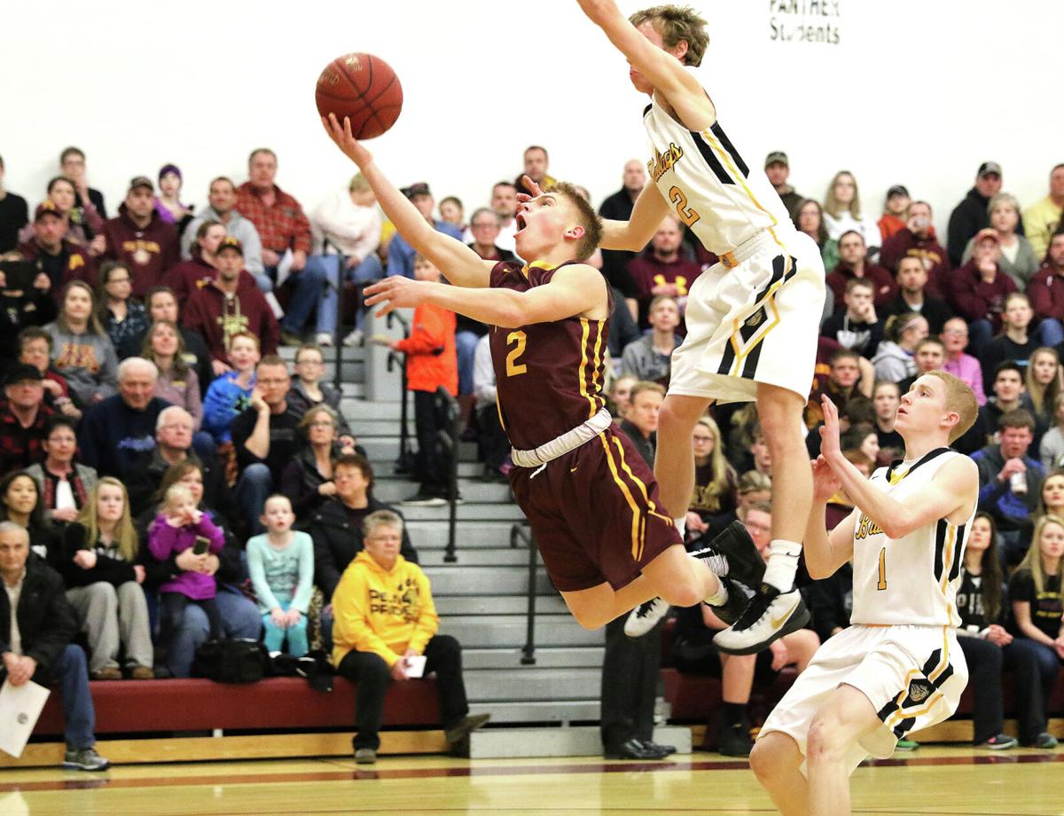 Boys Basketball: Pine Island eliminates PEM | Sports | republicaneagle.com