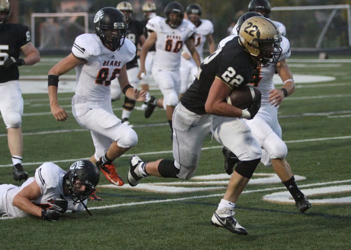 East Ridge football: Raptors run over White Bear Lake 48-15 in opener ...