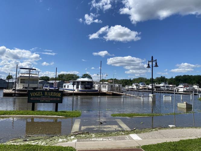 'Unhinged': Cannon River crests, Mississippi River crest still to come ...