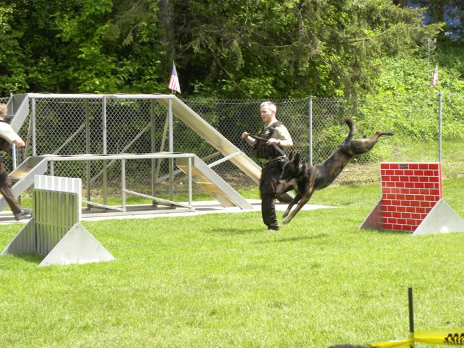 Agencies welcome new K-9 teams | Government | republicaneagle.com