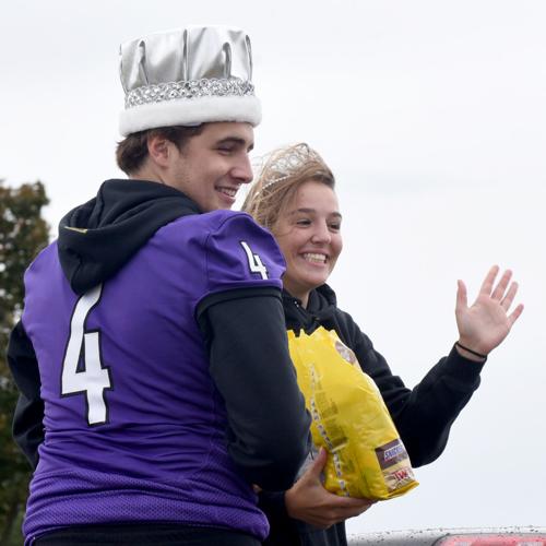 Red Wing homecoming parade | Local News | republicaneagle.com