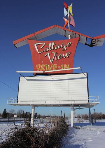 Cottage View Drive-In sign's got to go | Government | republicaneagle.com