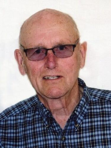 Duane Lindstrom | Obituaries | republicaneagle.com