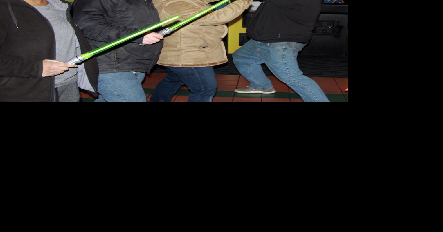 Star Wars fans endure cold to get first look at 'Rogue One' | Things To ...