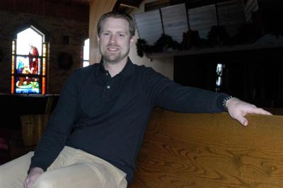 St. Luke's installs new pastor | Local News | republicaneagle.com