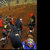 Welcome to The Sandbox - Indoor motocross arena host to top racers in ...
