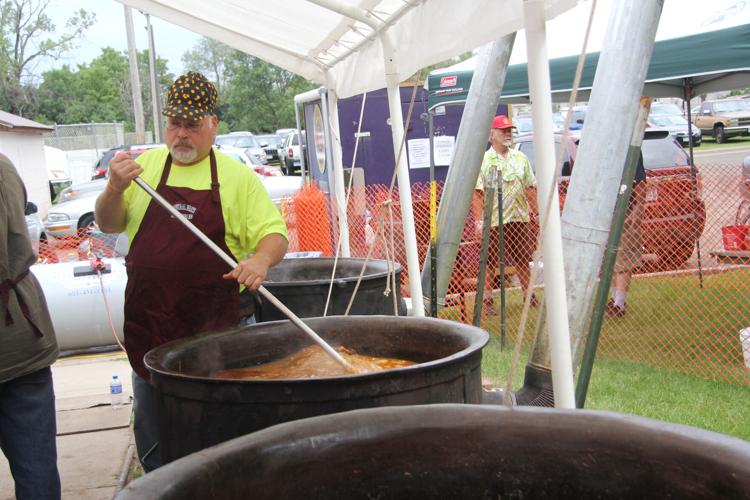 Fill-er up: Booya celebration a stirring success | Things To Do ...