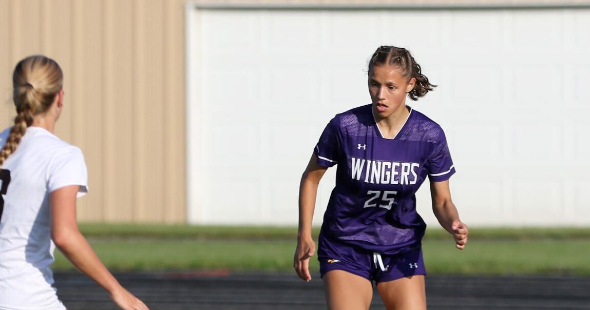 Rebuilding defensive core: Wingers girls soccer hoping to learn from ...
