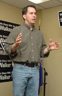 Video Added-Governor Scott Walker visits Hudson's Victory Center ...