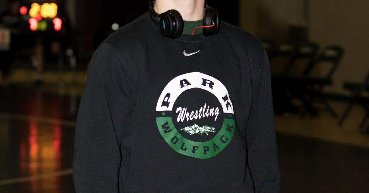 Wrestling: Whitehead reaches 100 career wins | Sports | republicaneagle.com