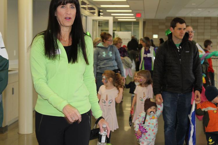 Families walk a mile with the mayor, kick off wellness challenge ...