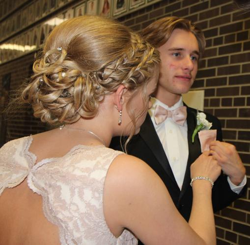 A quick fix before prom night | Things To Do | republicaneagle.com