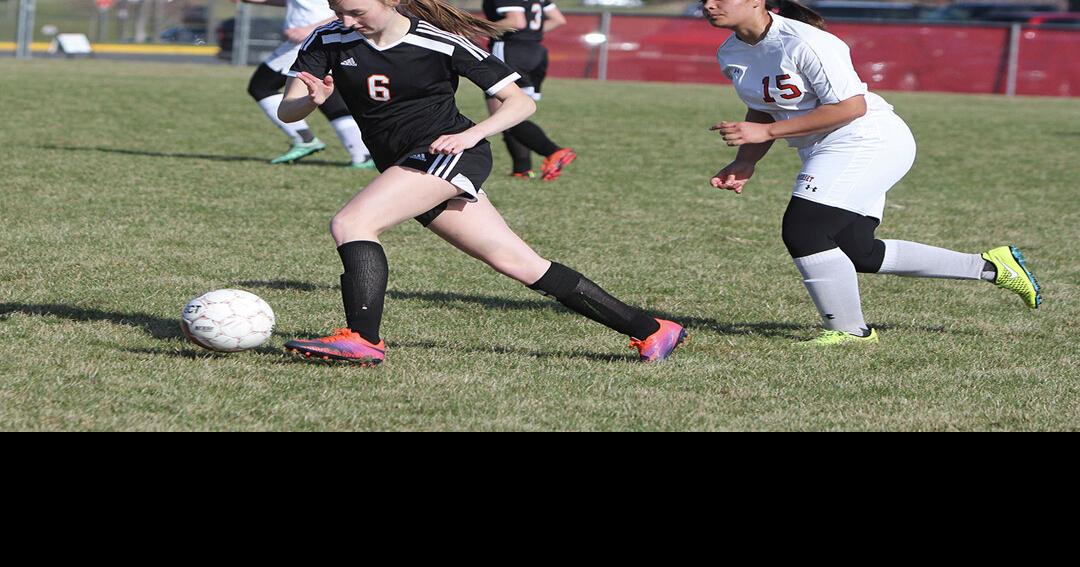 New Richmond soccer takes early steps toward top of MBC | Sports ...