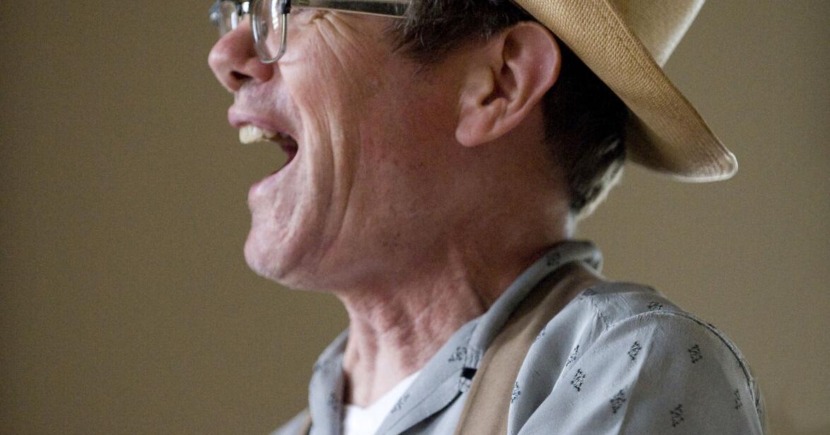Kling brings holiday stories, music to Sheldon | Things To Do ...