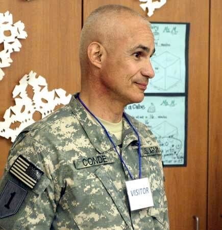 Soldier pays a surprise visit to River Crest classroom | Schools ...