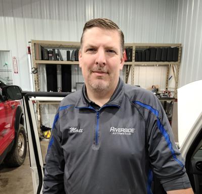 Matt Fanslow of Riverside Automotive receives AAPEX’s Technician of the ...