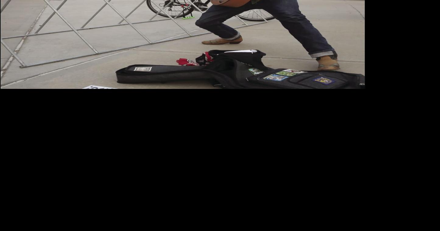 After years of busking, Dan Blakeslee set to play the Newport Folk ...