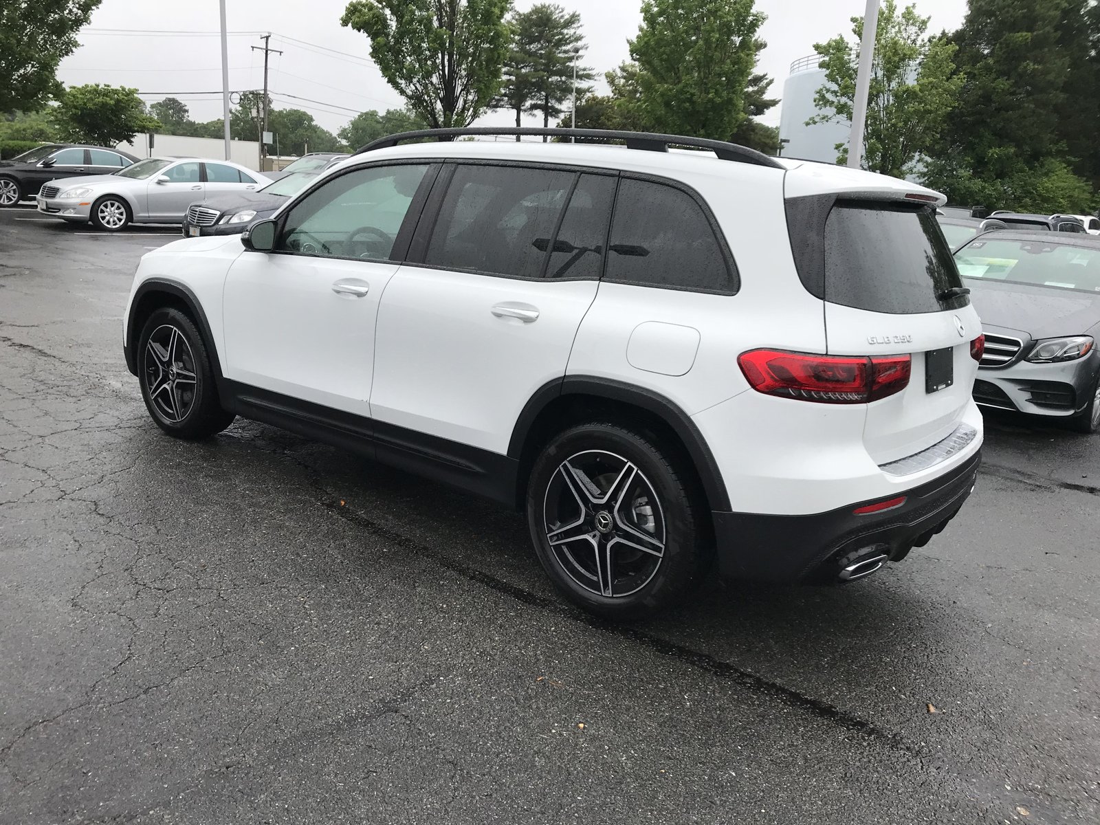 2020 Digital White Metallic Mercedes-Benz GLB | SUVs | richmond.com