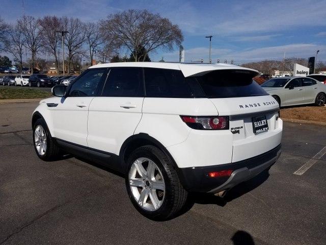 2013 Fuji White Land Rover Range Rover Evoque