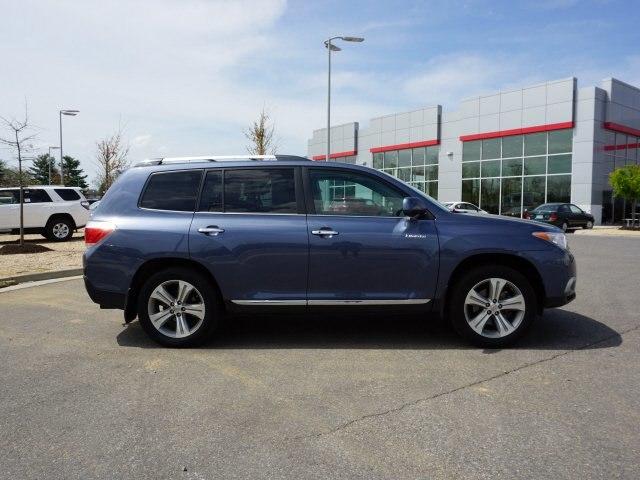 2012 Shoreline Blue Pearl Toyota Highlander