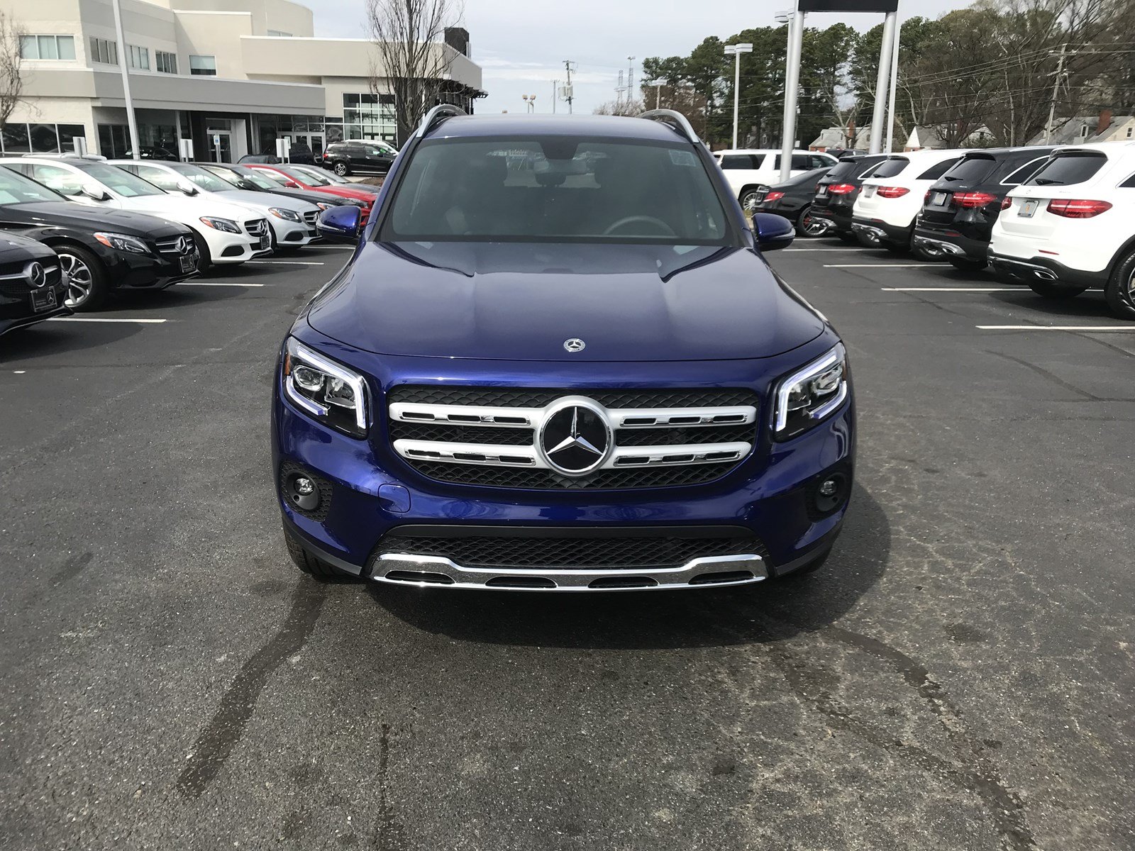 2020 Galaxy Blue Metallic Mercedes-Benz GLB | SUVs | richmond.com