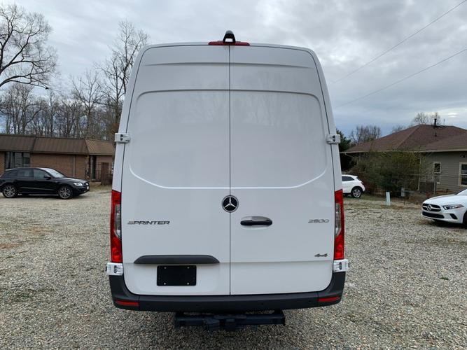 2019 Arctic White Mercedes-Benz Sprinter Van
