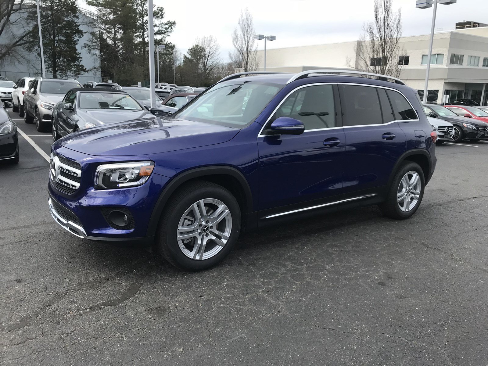 2020 Galaxy Blue Metallic Mercedes-Benz GLB | SUVs | richmond.com