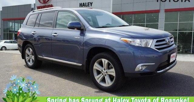 2012 Shoreline Blue Pearl Toyota Highlander