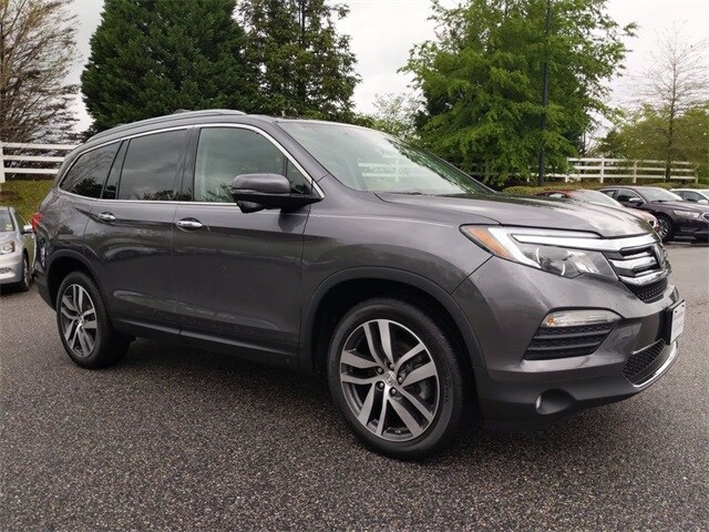 2018 Modern Steel Metallic Honda Pilot