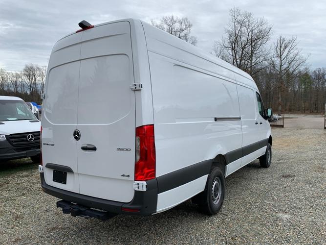 2019 Arctic White Mercedes-Benz Sprinter Van