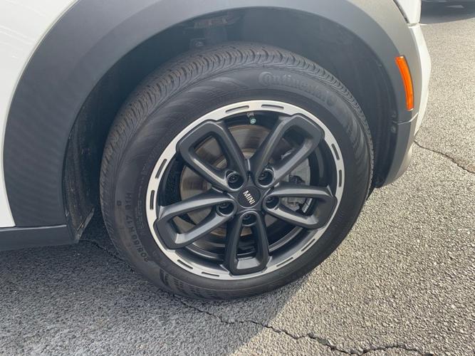 2015 Light White MINI Cooper Paceman