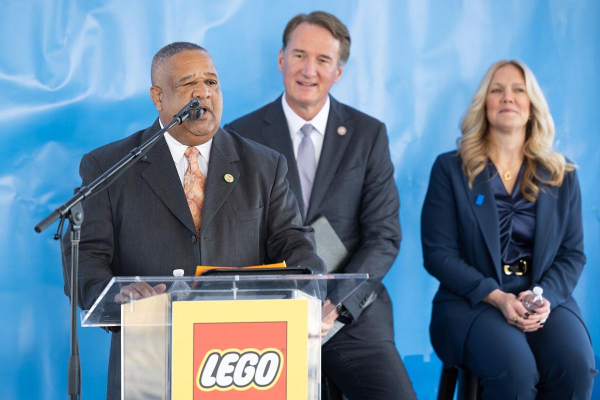 Virginia: Groundbreaking at Lego distribution center