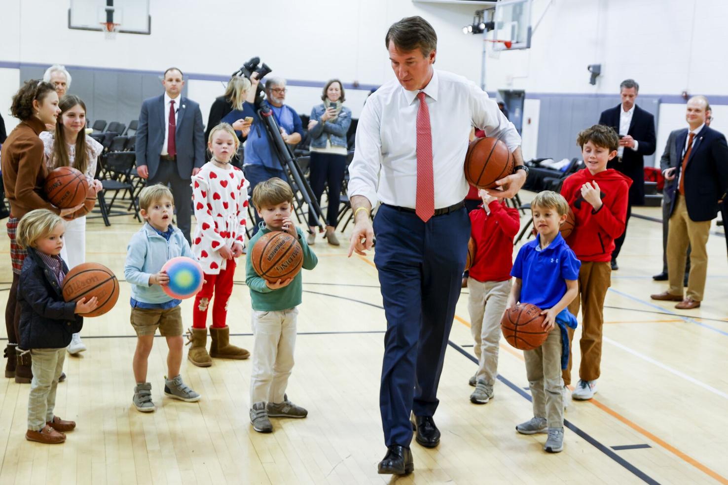 Youngkin pushes for tax-cut plan at Weinstein JCC