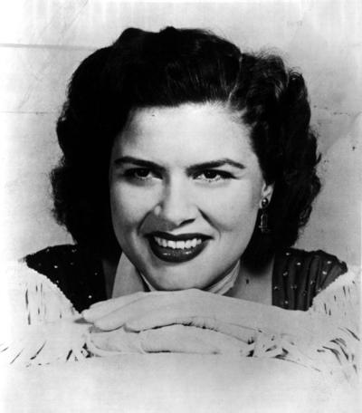 Fans gather to celebrate Patsy Cline's life