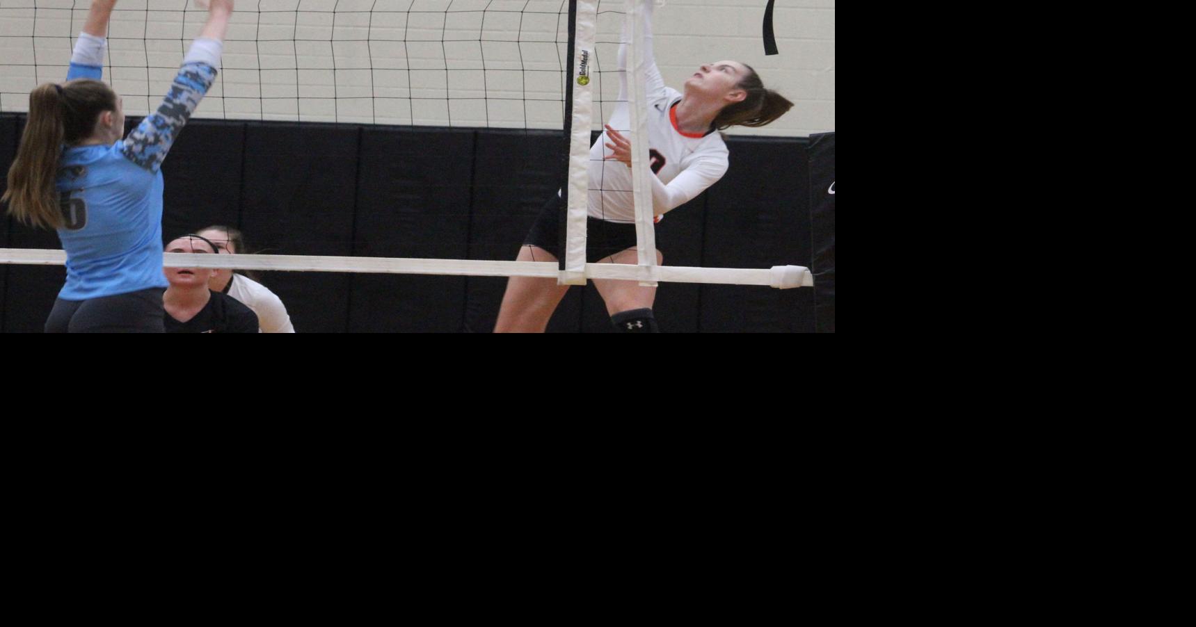 Powhatan volleyball opens season with five-set loss to Hawks
